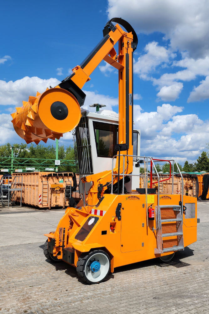 Bergmann Electric Mobile Roll Packer - RP-EV | Bergmann Direct